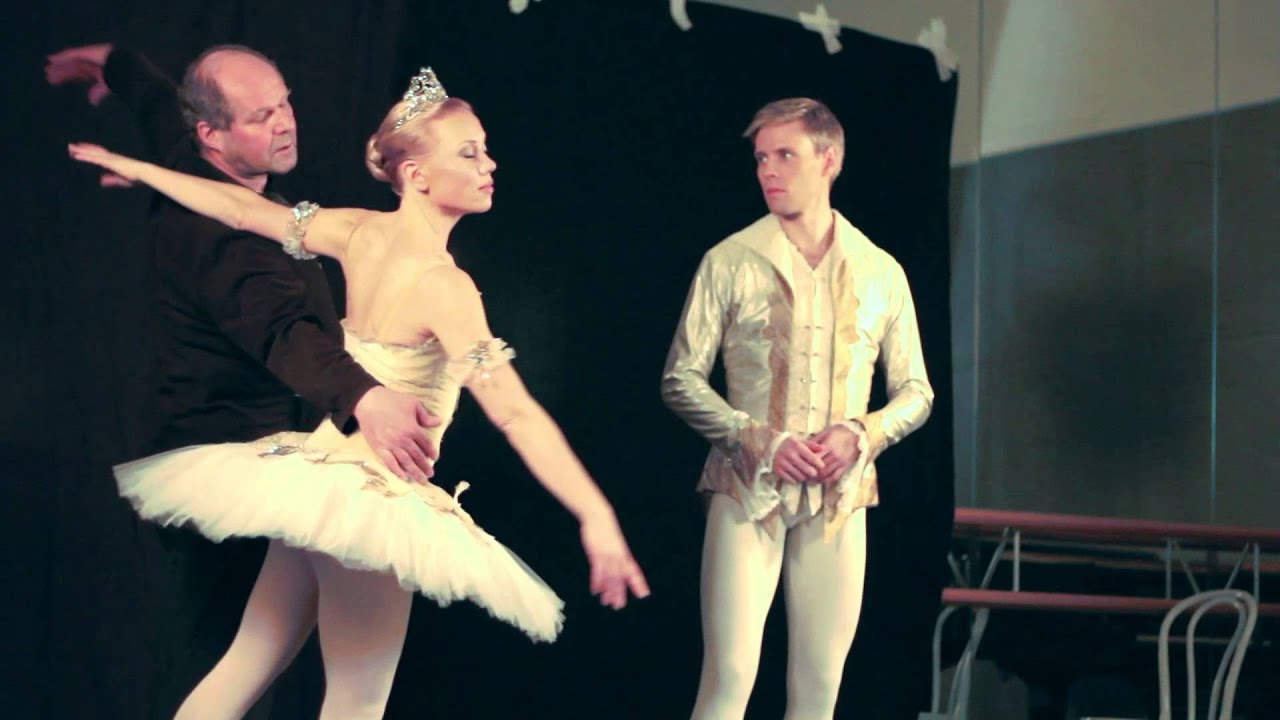 Behind the Scenes Video of the National Ballet of Finland Photo Shoot ...