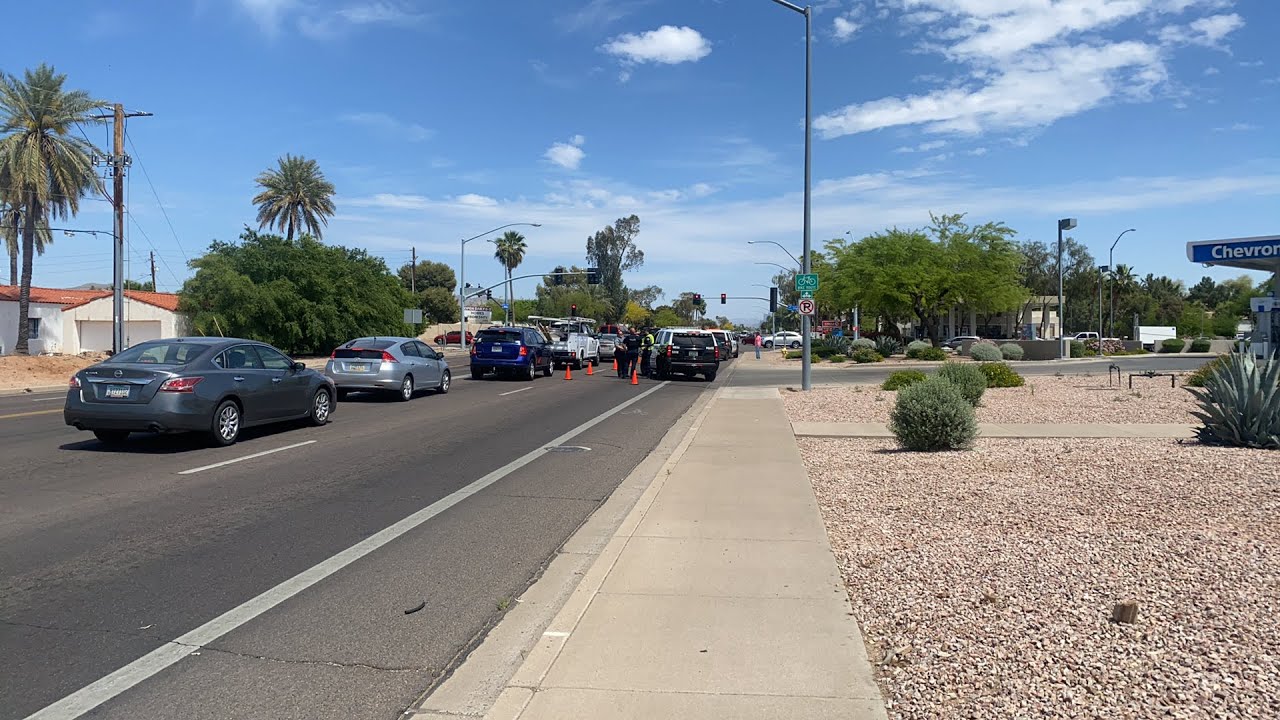 Cops live Sergeant got rear ended lol - YouTube