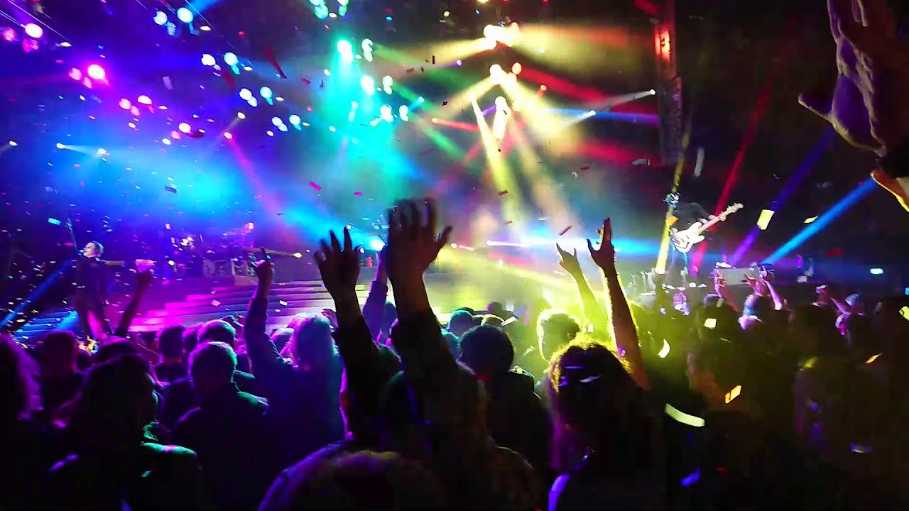 Ghost - Dance Macabre LIVE at Motorpoint Arena Cardiff [Moshvid] - YouTube