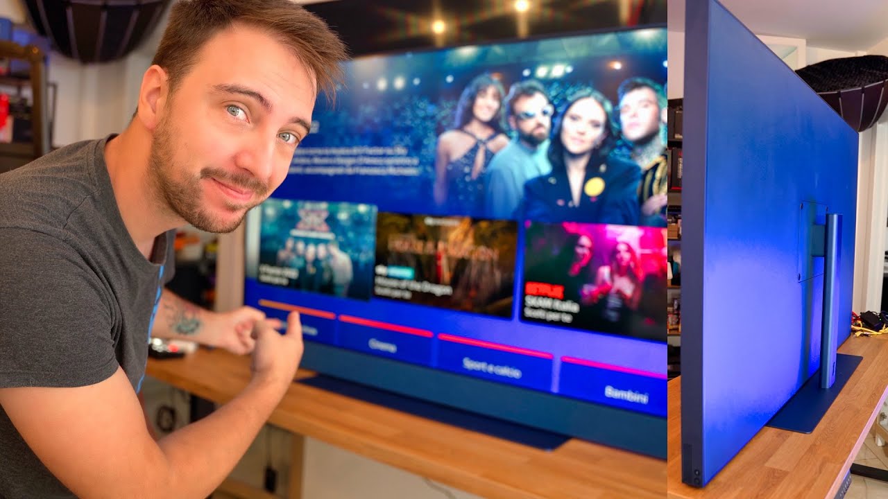 LA PRIMA TV AL MONDO CON SKY INTEGRATO - SKYGLASS - YouTube