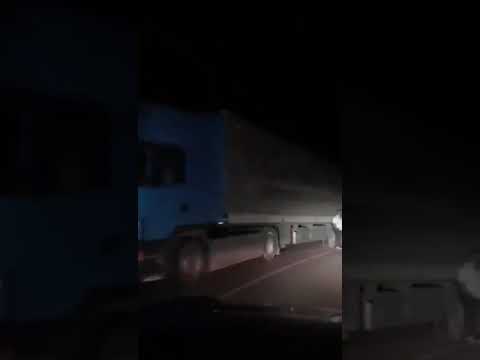 Dün gece Türkiye’den gönderilen onlarca Tır,
