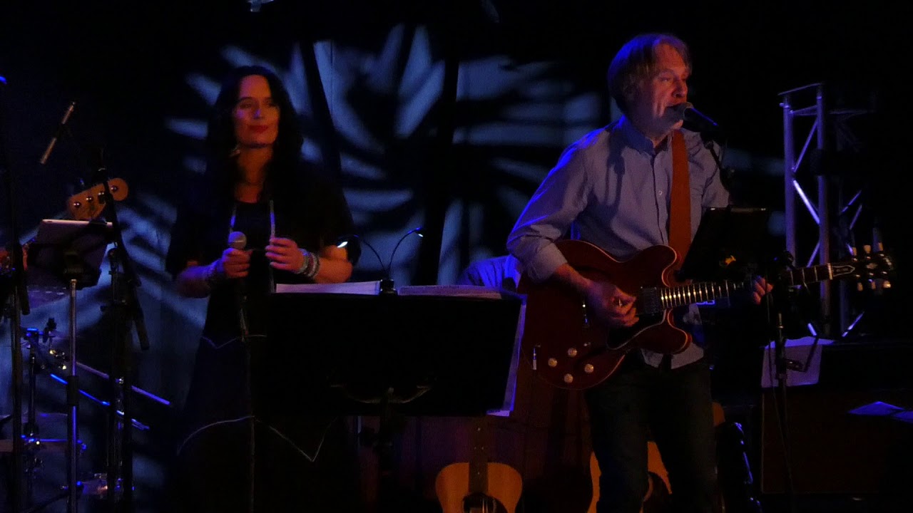 Gotta serve somebody - Rolling Blunder Revue - YouTube