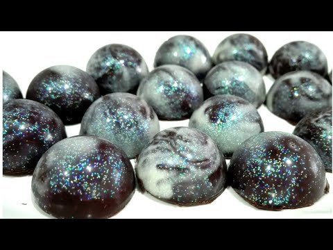 Bomboane de ciocolata colorate.Bombones de chocolate de colores. - YouTube