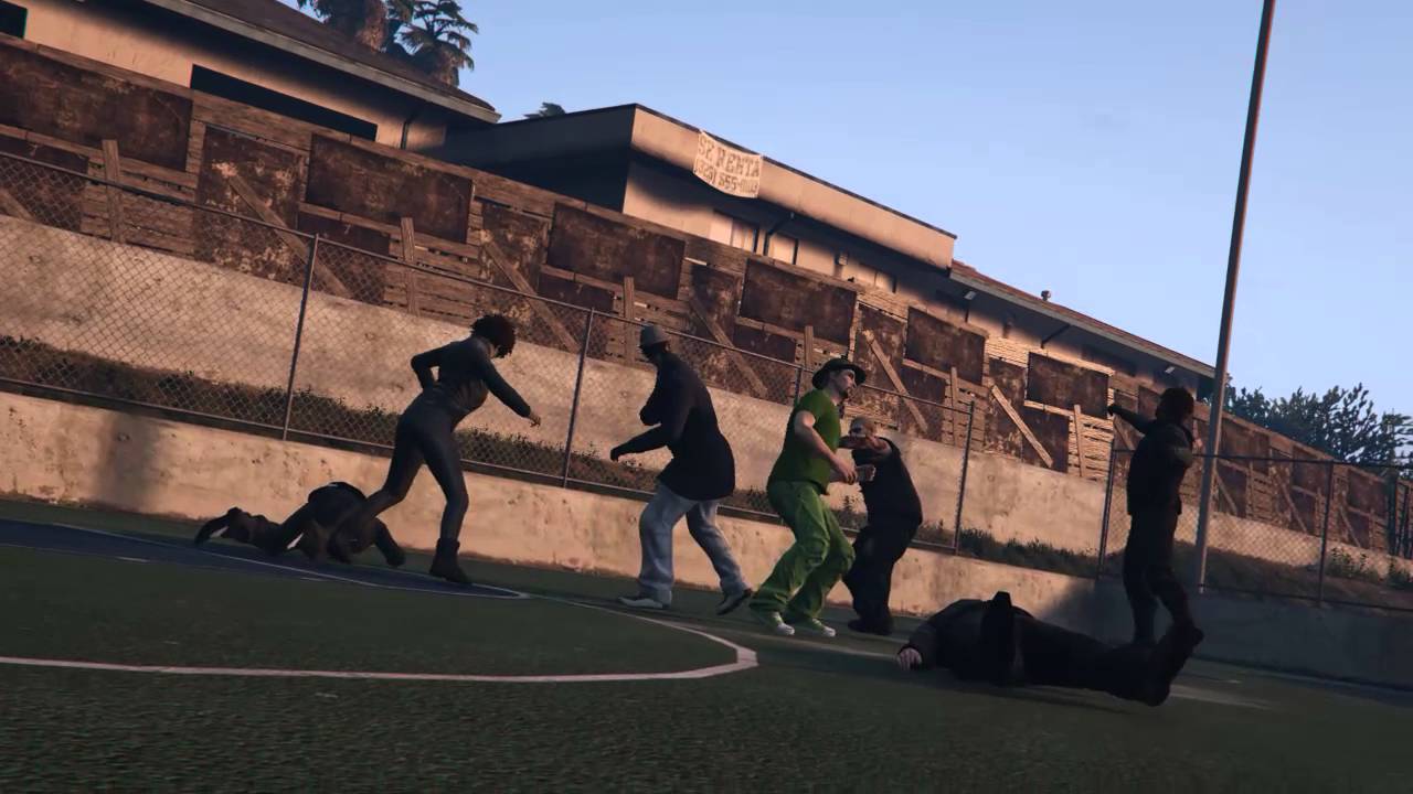 GTA 5 Online "GANG BRAWL" Fist Fight - YouTube