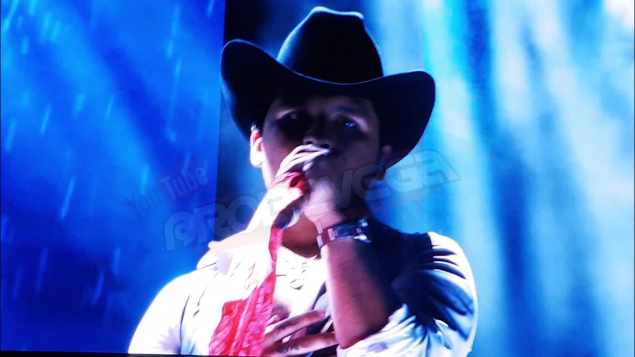 Te Falle/ Christian Nodal En La Arena Mty México 2019 - YouTube