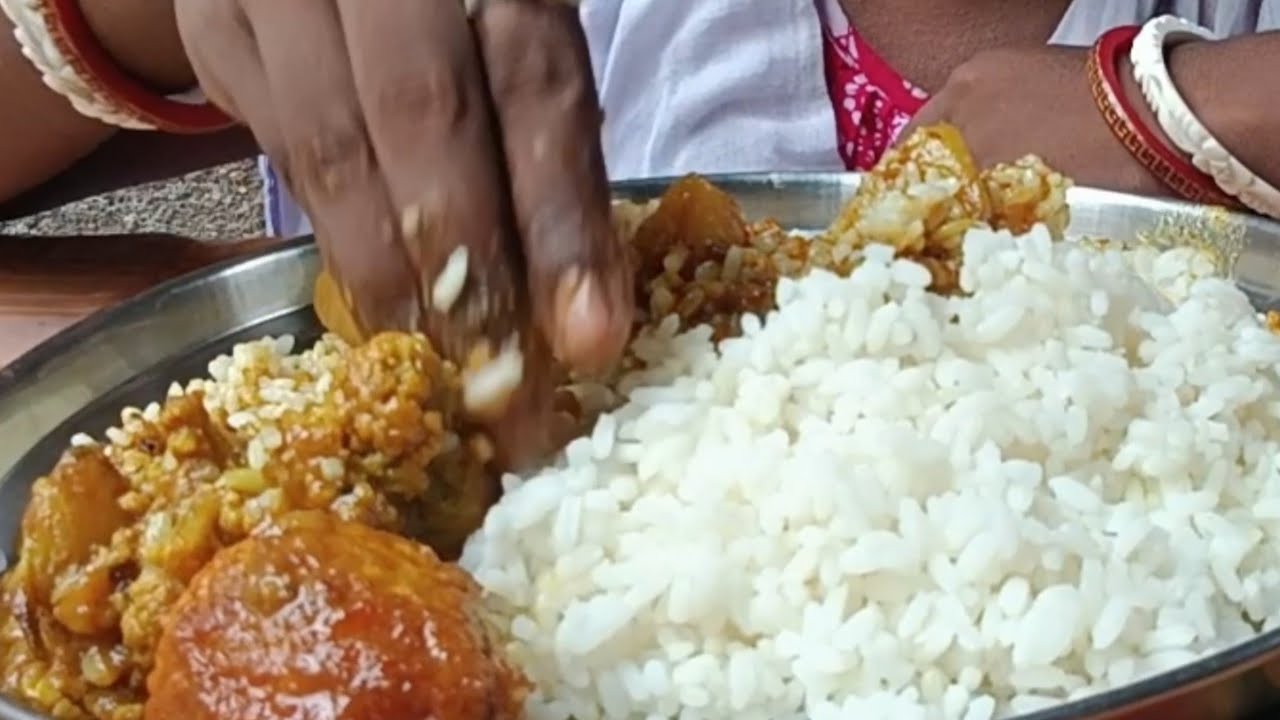 asmr simple eating show||indian eating show||mukbang ||egg curry show ...