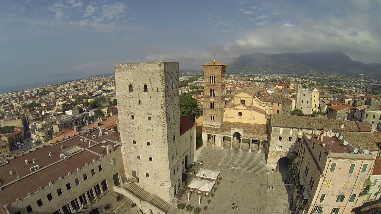 La Via Appia e il Centro Storico di Terracina - YouTube