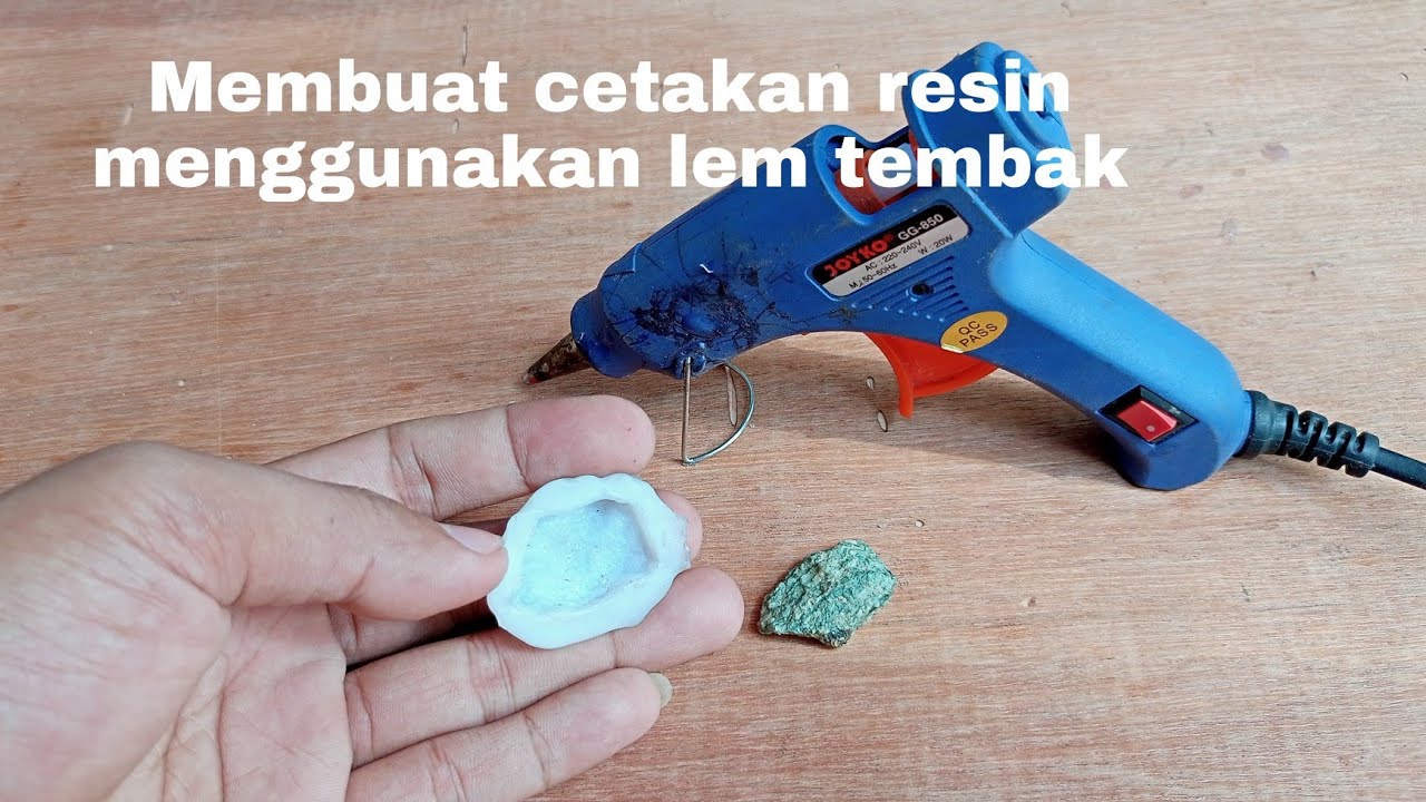 Membuat cetakan resin menggunakan lem tembak / Making resin molds from ...