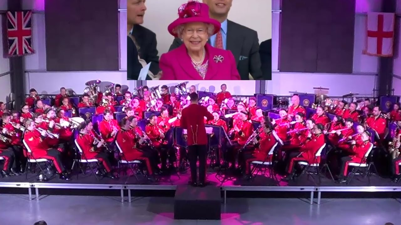 BIYB: Dancing in the Street (2016 Christmas Concert) - YouTube