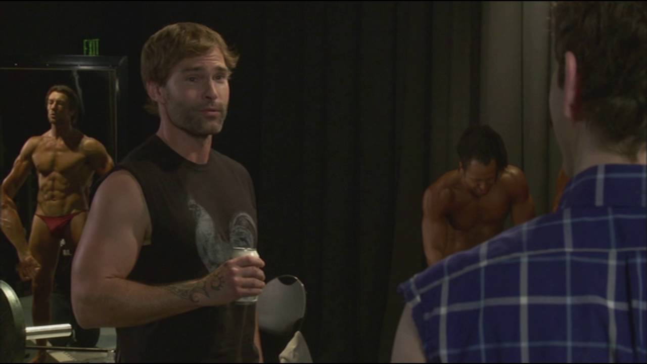 Dudes. I'm into dudes. (It's Always Sunny In Philadelphia) - YouTube