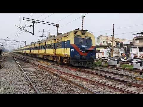 63104 Down Lalgola-Sealdah MEMU skipping Sodepur with full speed/Track sound. Eastern Railway ...