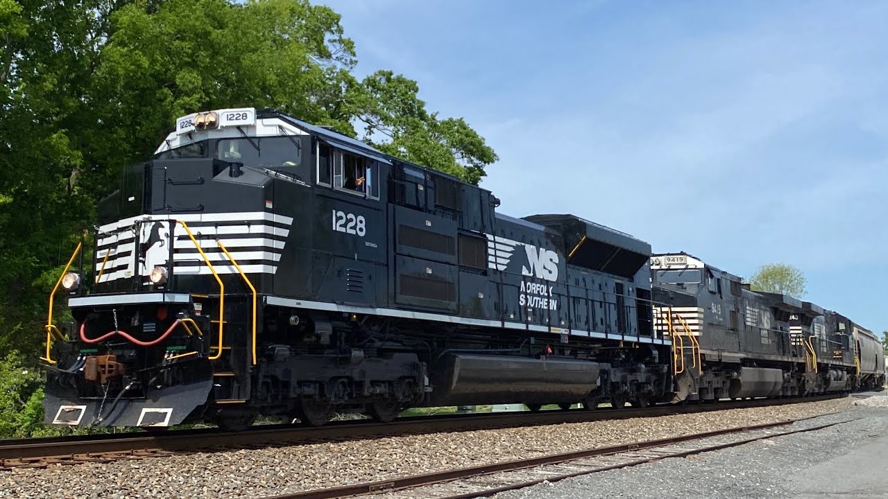NS 1228 brand new IAC leads 50W in Pineville. 4-20-2022 - YouTube