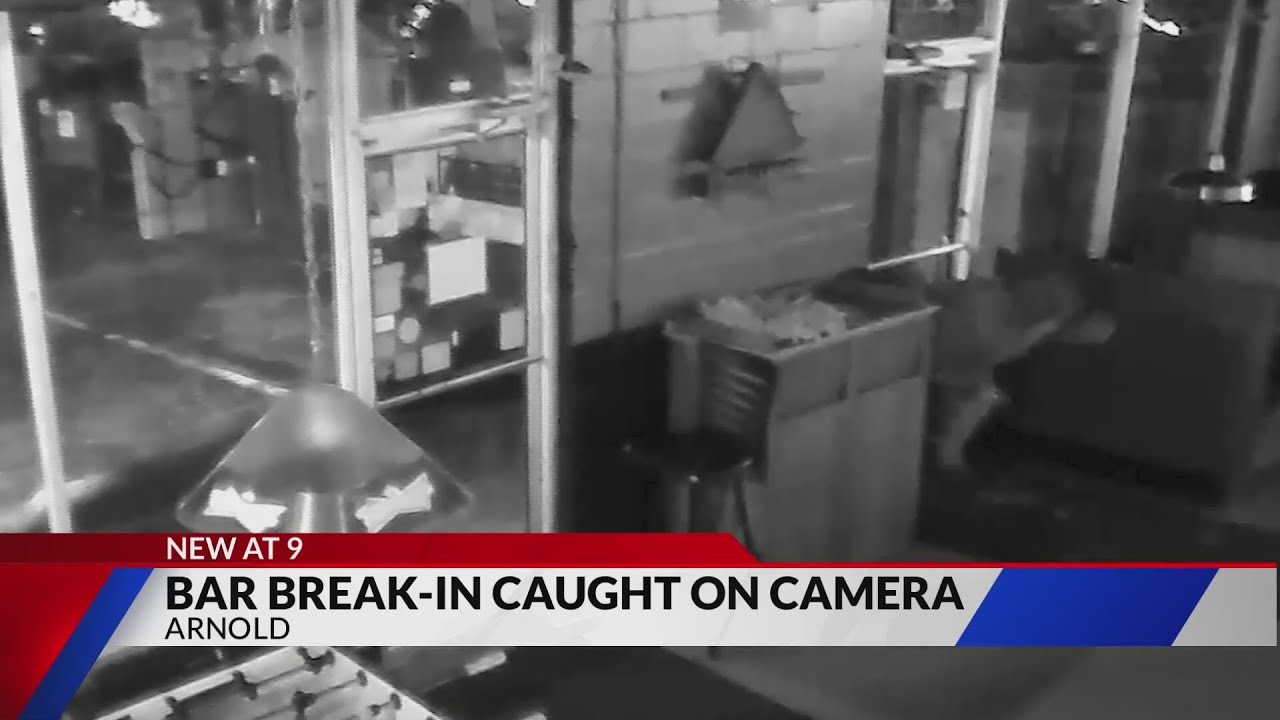 Bar break-in caught on camera, ATM stolen - YouTube