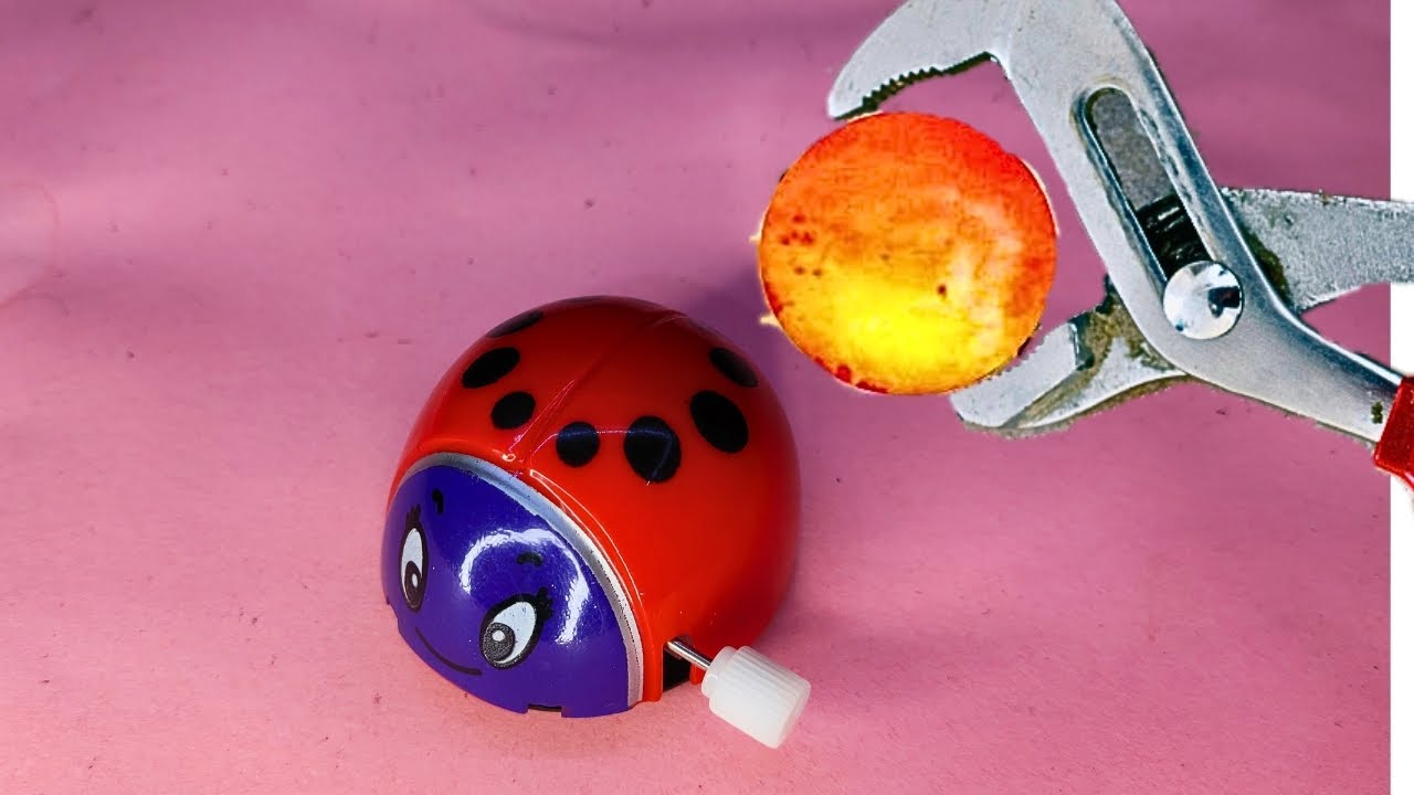 EXPERIMENT Glowing 1000 degree METAL BALL vs kids - YouTube