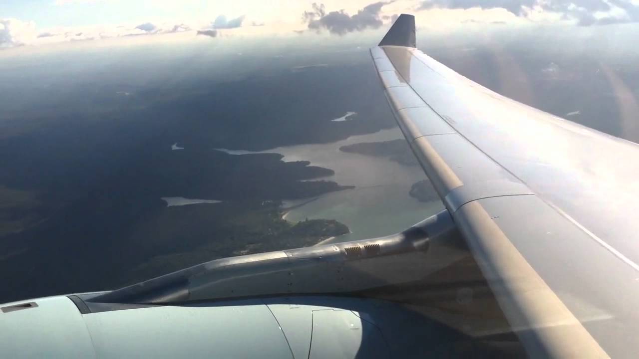 Cathay Pacific CX100 SYD-HKG Takeoff - YouTube