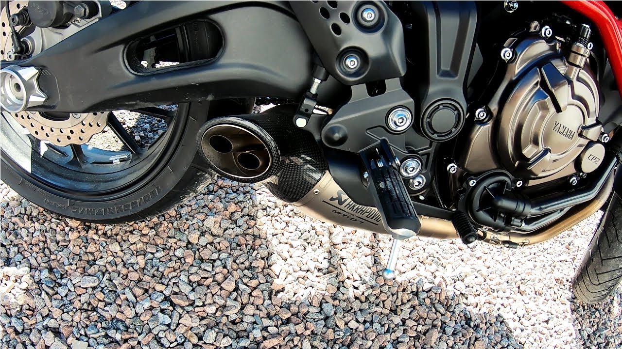 Yamaha MT-07 Akrapovic Titanium Euro 4 / Full System - YouTube