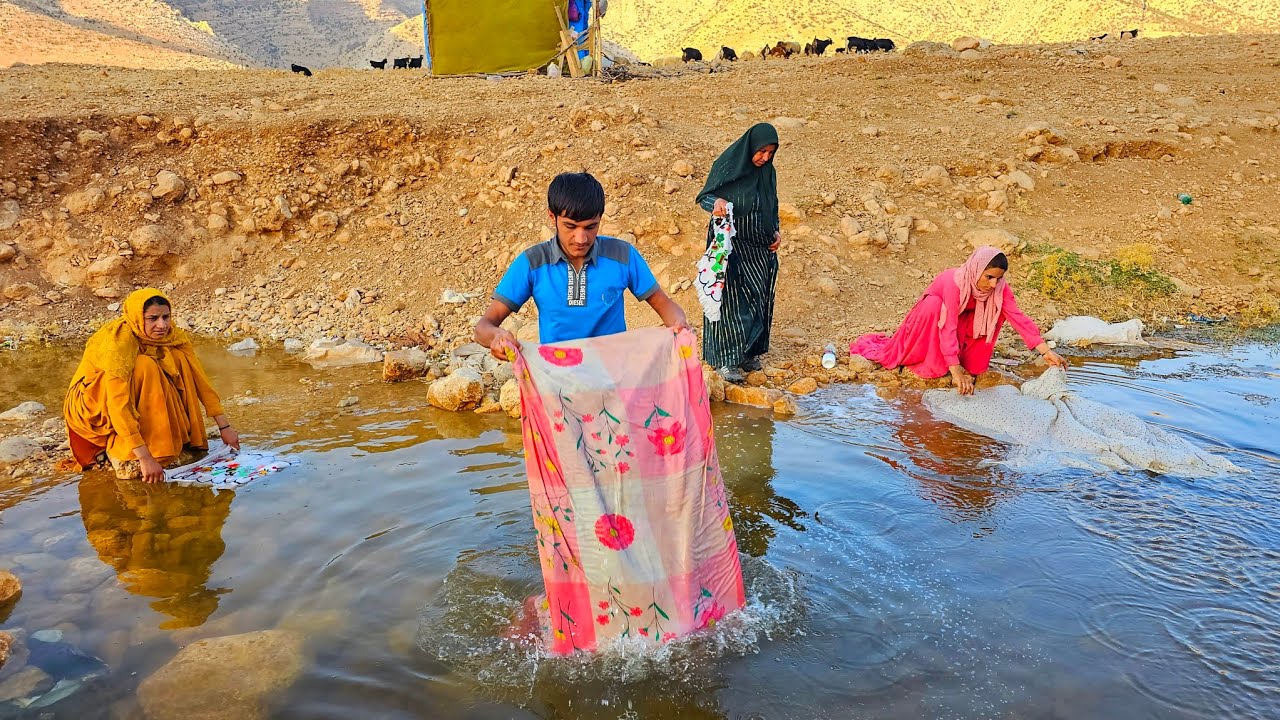 Construction of nomadic house and bathroom, washing blankets | Part 4 ...