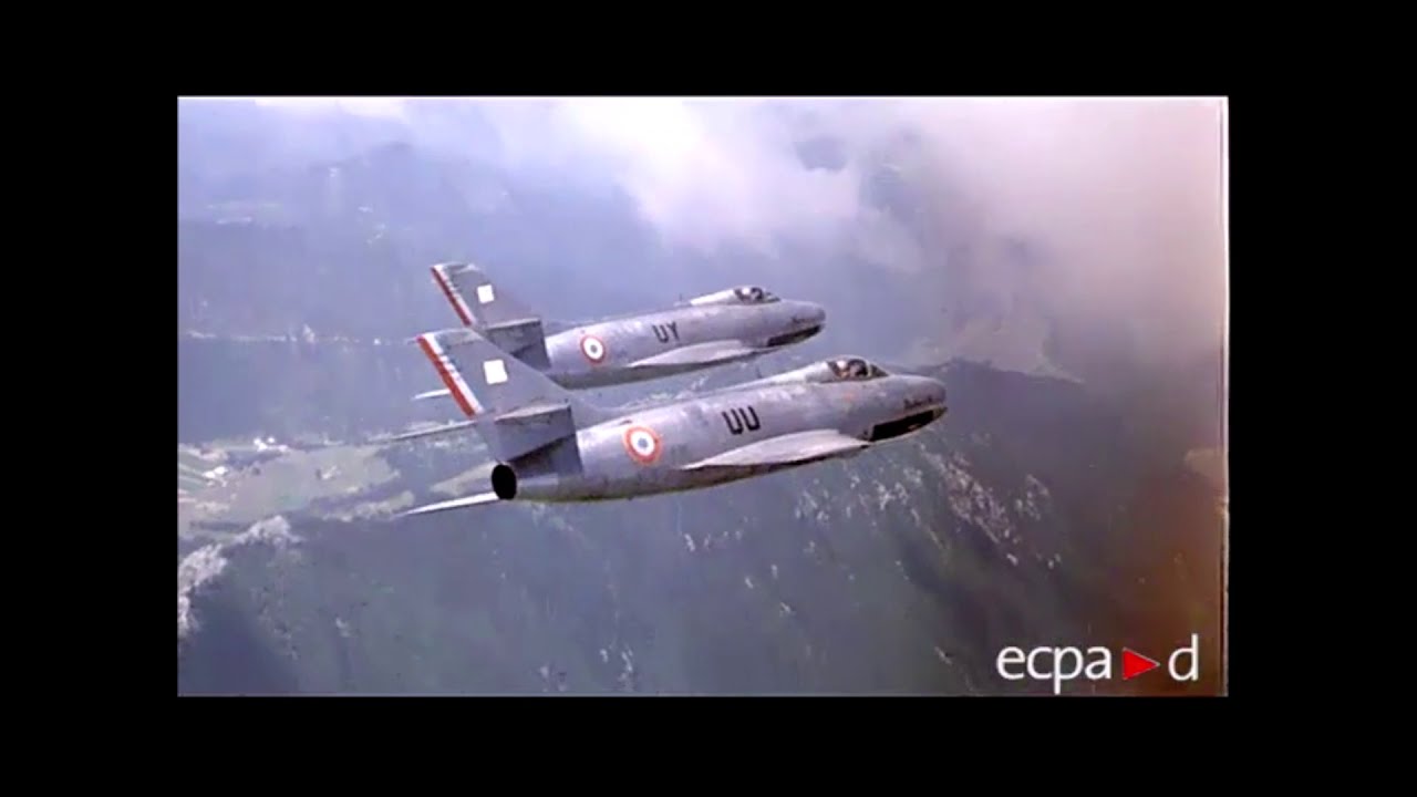 French Dassault Mystère IV training flight - YouTube