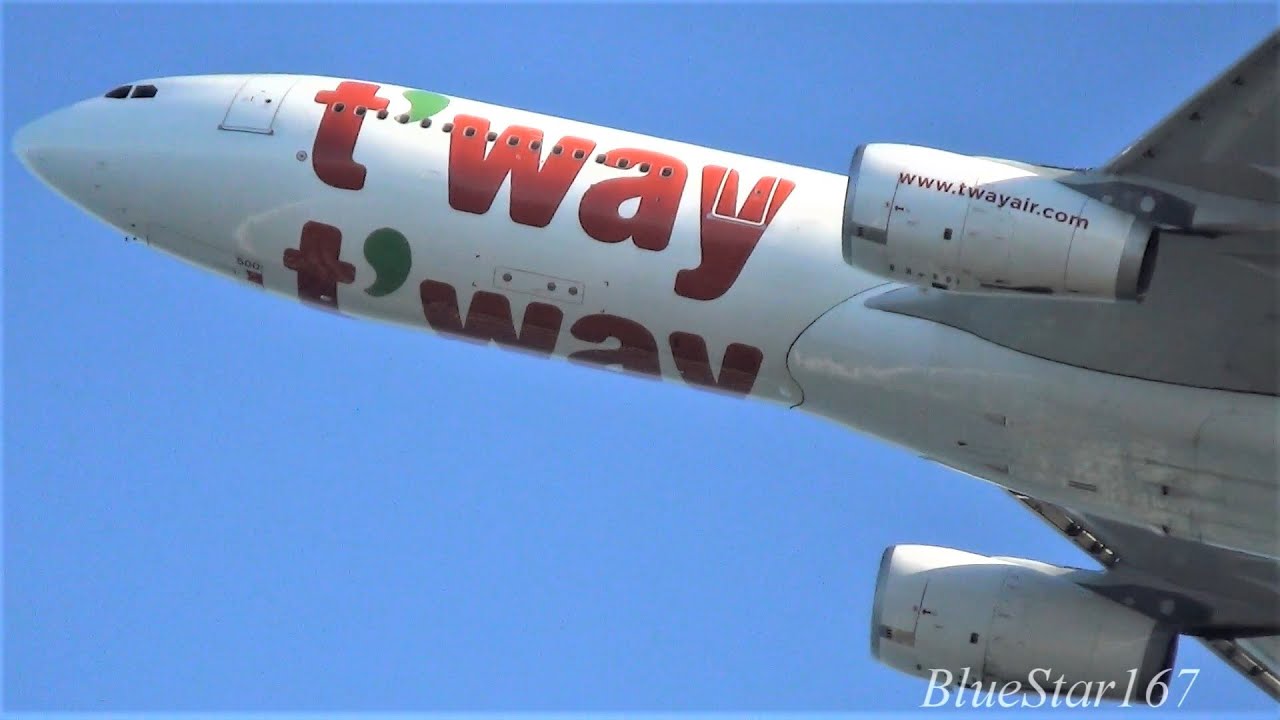 티웨이항공 T'way Air Airbus A330-300 (HL8500) takeoff from KIX/RJBB (Osaka ...