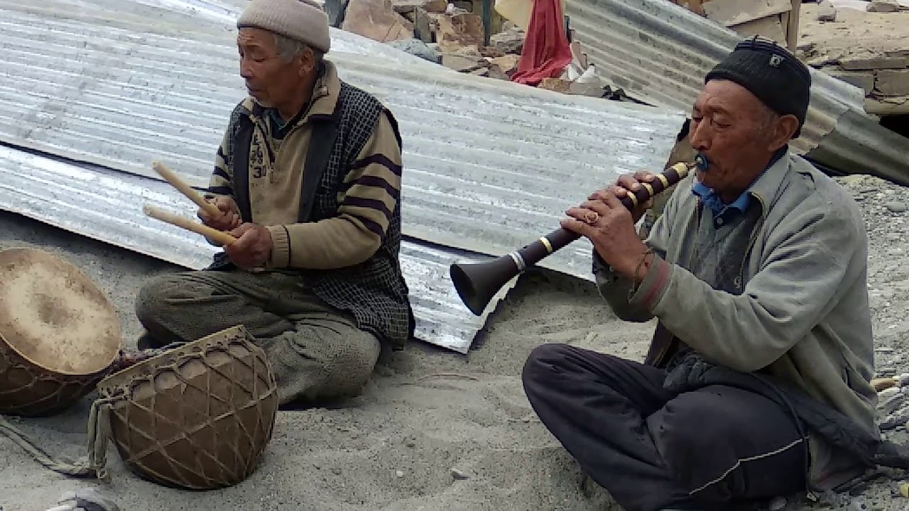 LHARNA SUMGYA TUK CHU - YouTube