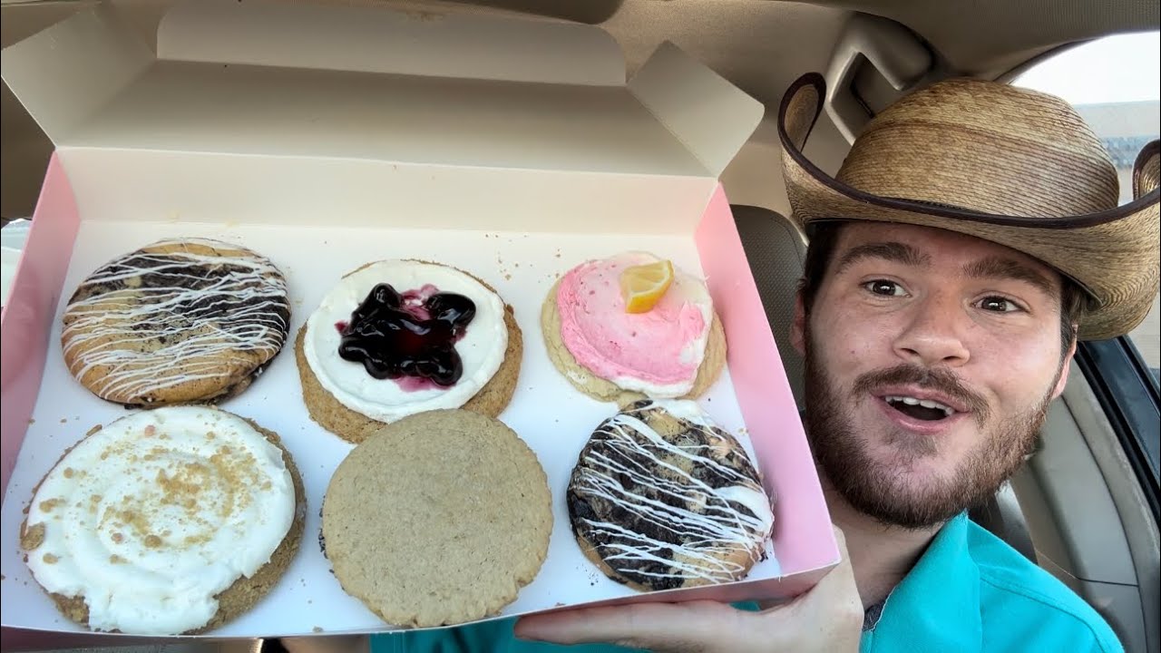 CRUMBL COOKIES REVIEW 165: Raspberry Lemonade, Blueberry Cheesecake ...