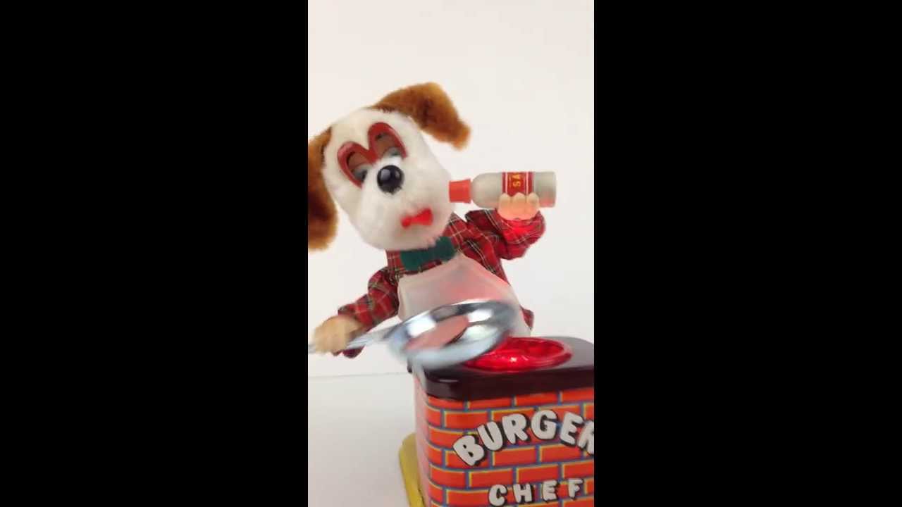 Yonezawa Burger Chef 1950's battery operated tin toy - YouTube