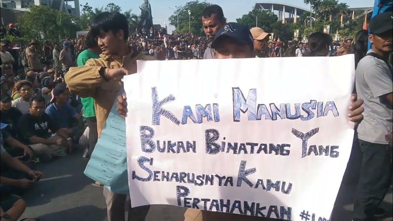 Ribuan Warga Demo Tolak Relokasi Dari Kawasan TNTN - YouTube