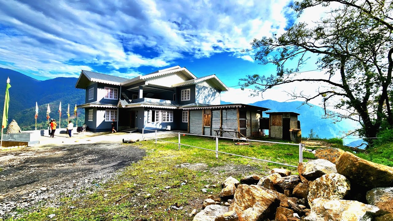 Whispering Clouds (Tashiling) Homestay || Agamlok || East Sikkim ...