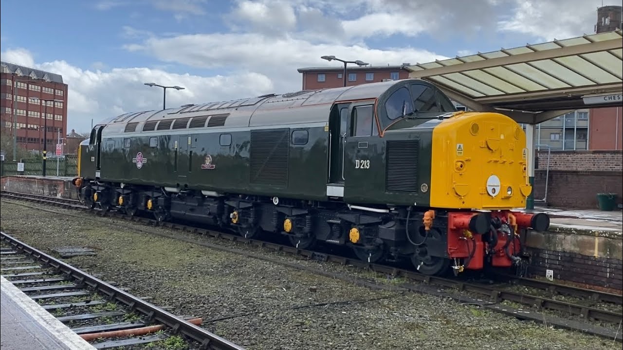 Modern & Vintage Traction at Chester + Freight on the Borderlands Line ...