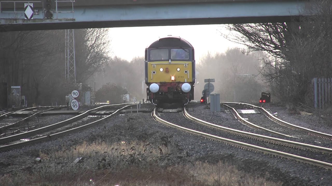 47810 TnT 47501 on 1Z92, DRS Boat Train passes Burton on the 15/12/12 ...