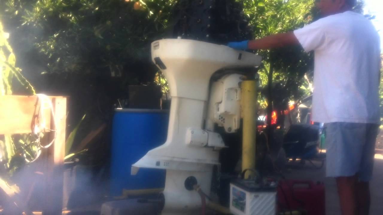 1996 Johnson 225 Ocean Pro - YouTube