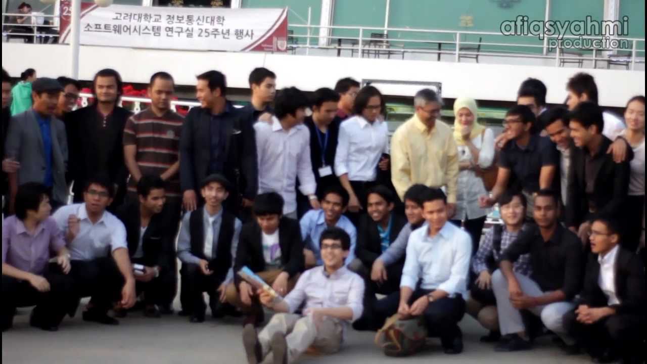 Dinner on Han River Cruise, Seoul - YouTube