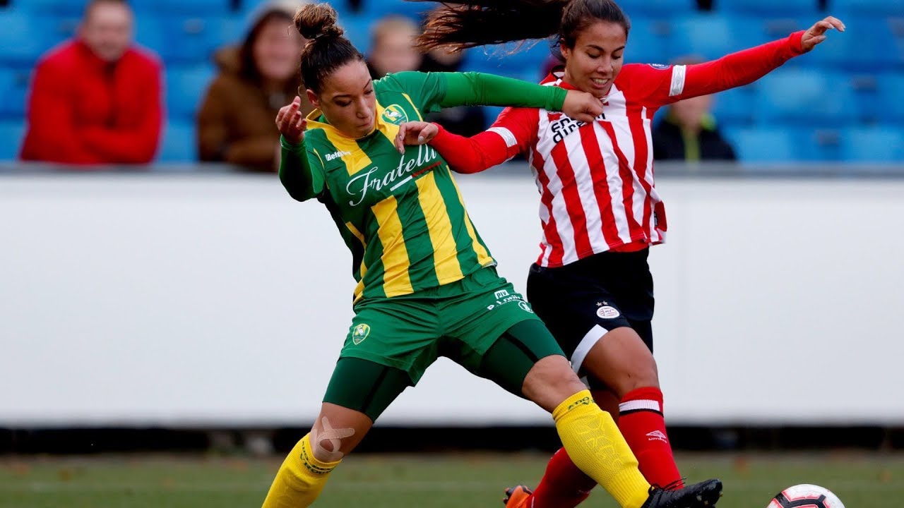 Naomi Pattiwael geniet bij PSV - YouTube