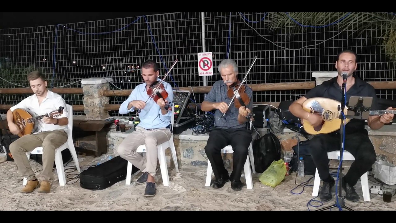 Παραδοσιακο Γλεντι στον Πλατανο στα Σκαλια!!!! - YouTube