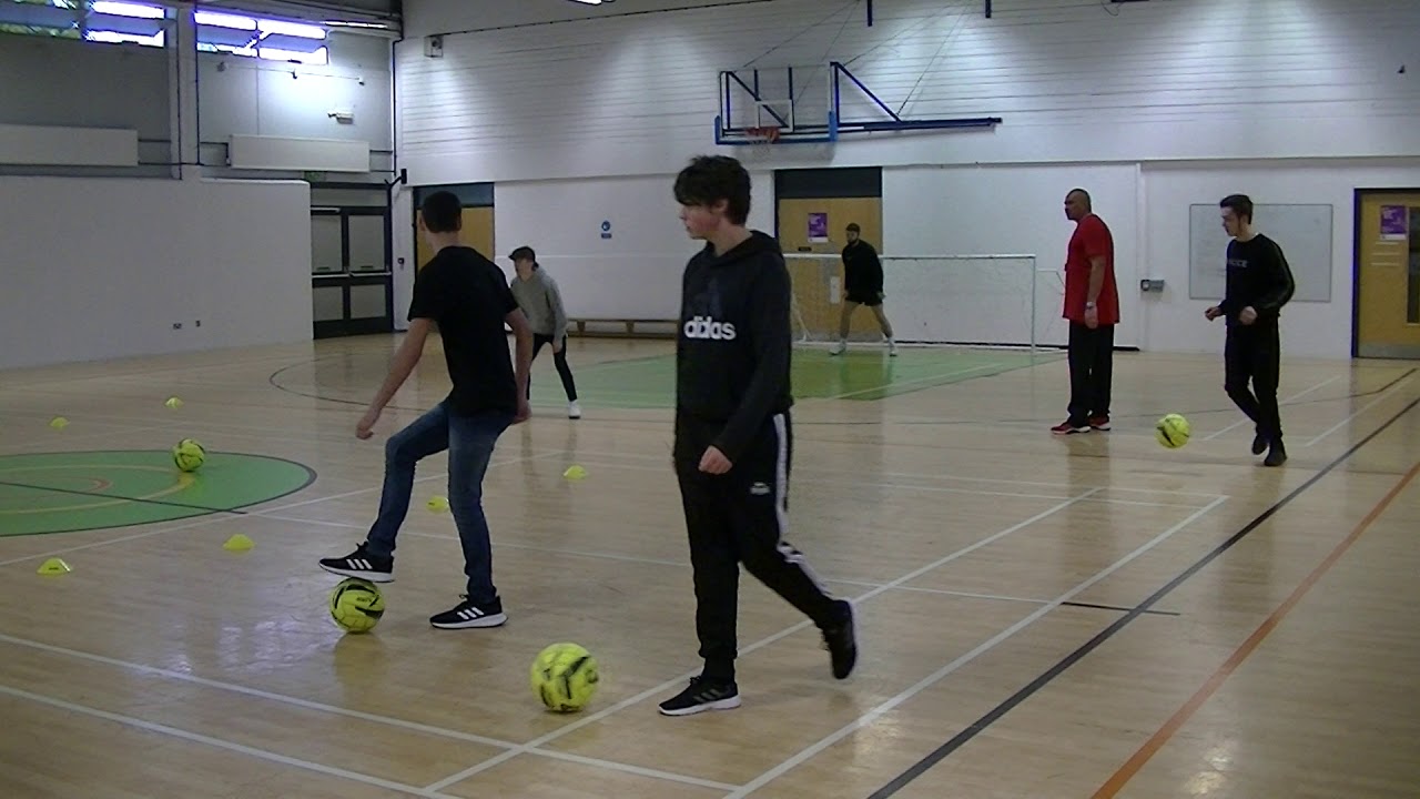 DSP1CD B11 - Football - Isolated and conditioned practice - Leroy - YouTube