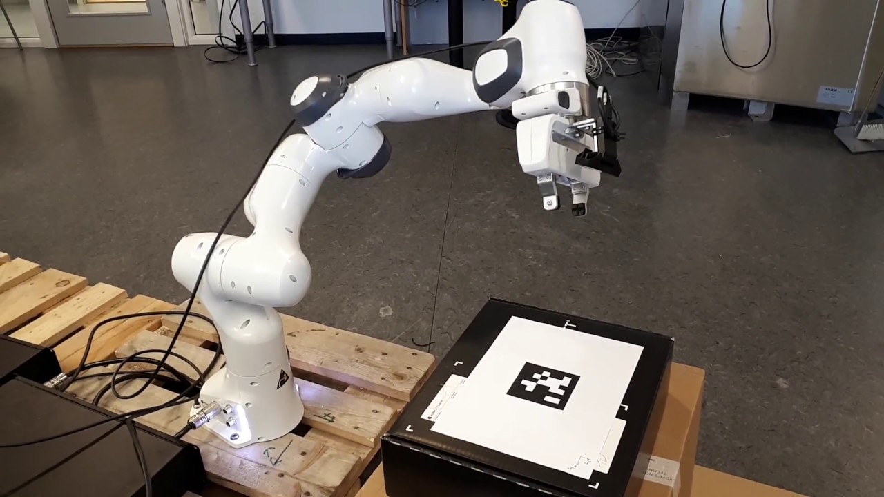 First visual servo with Franka robot - YouTube