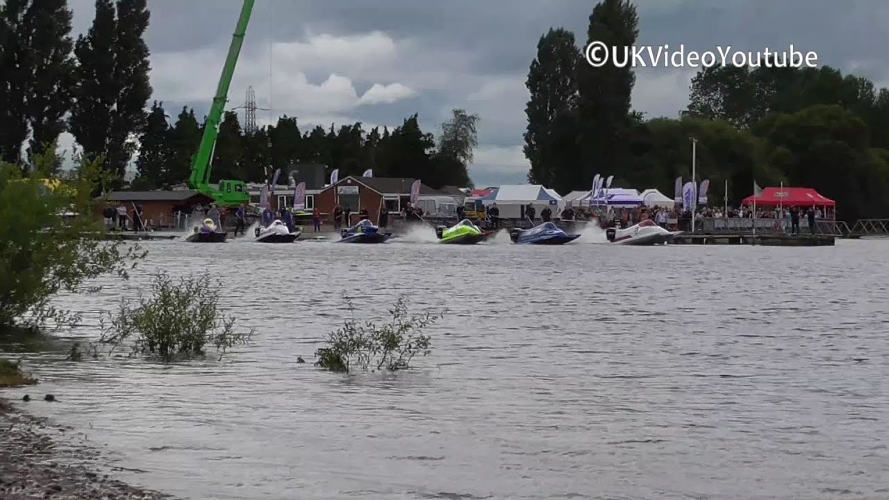 Powerboat GP Championship At Chasewater - YouTube