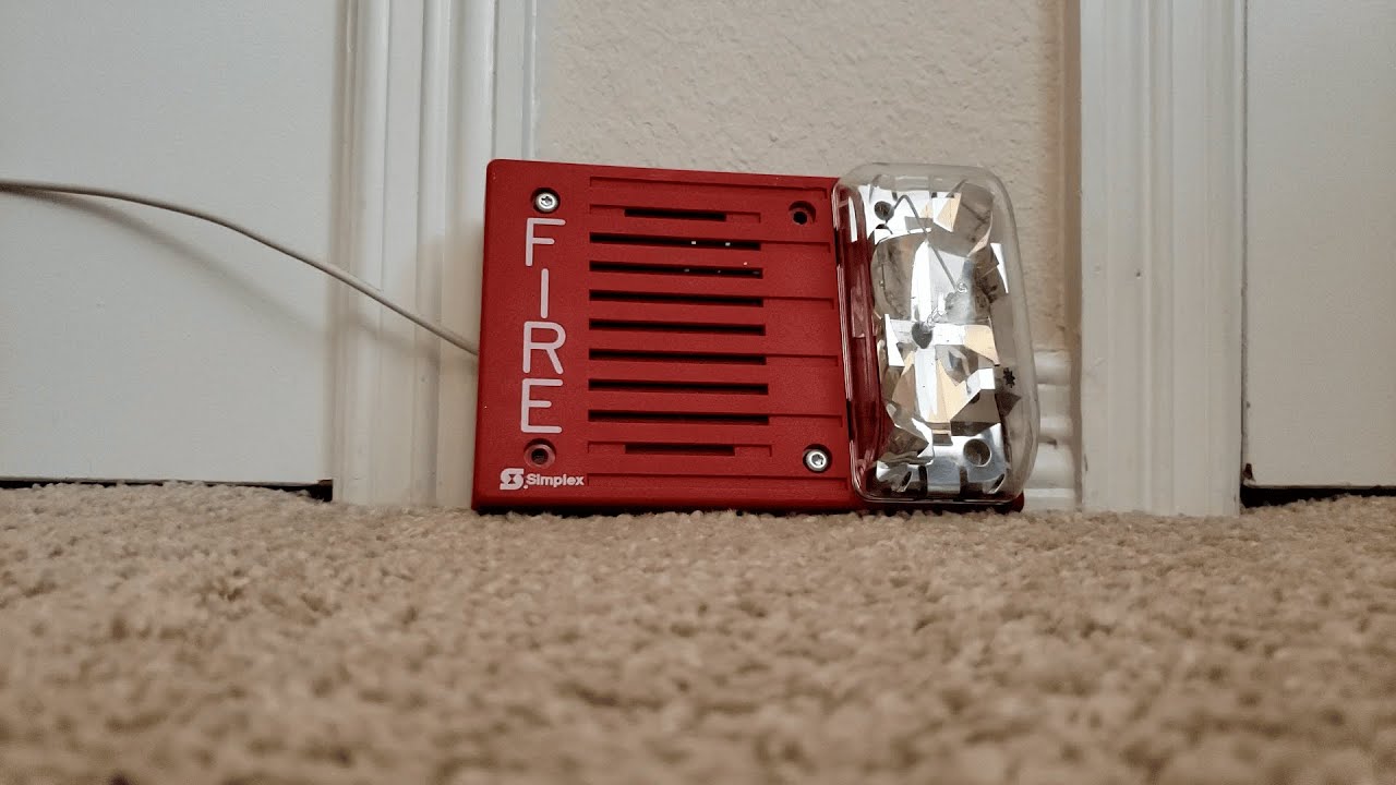 Simplex 4903-9236 Horn strobe - YouTube