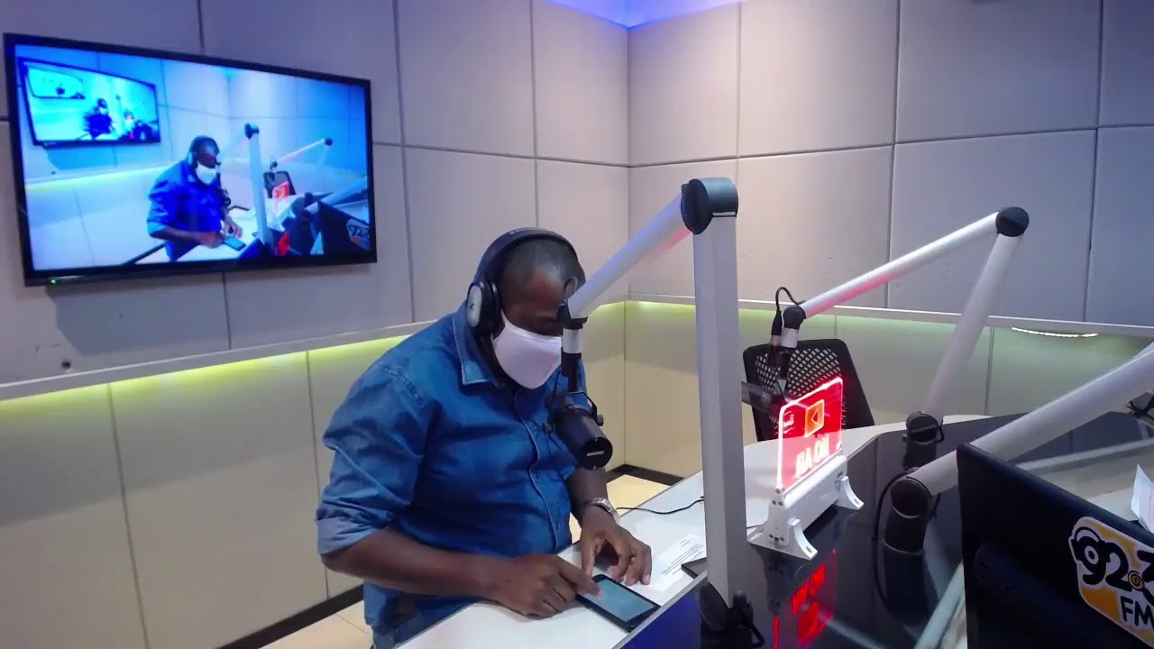 Transmissão ao vivo de Rádio 92 FM - YouTube