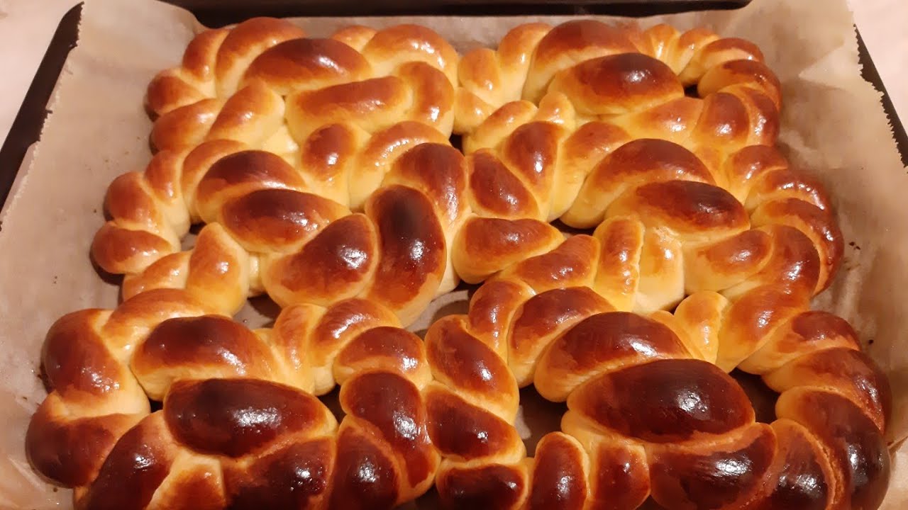 Mucenici/Sfintisori Moldovenesti foarte aromati si pufosi. - YouTube