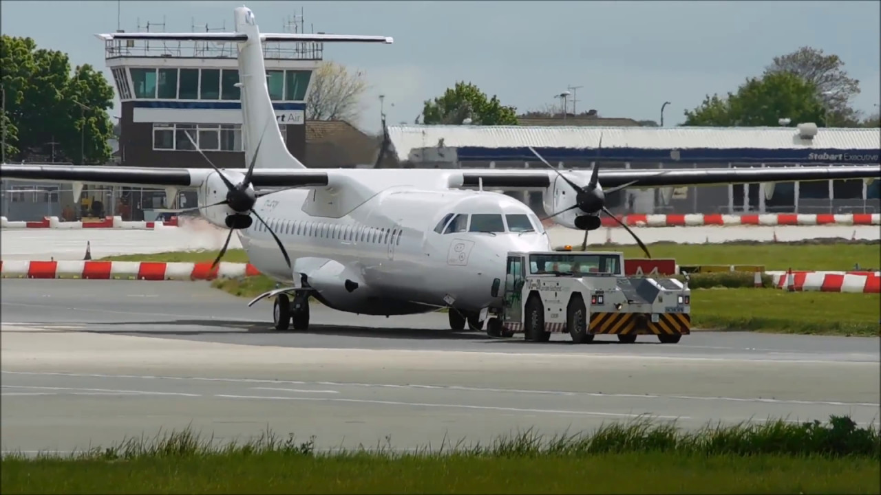 *FIRST EMBRAER FLIGHTS!* Spotting at London Southend Airport 01/05/2017 ...