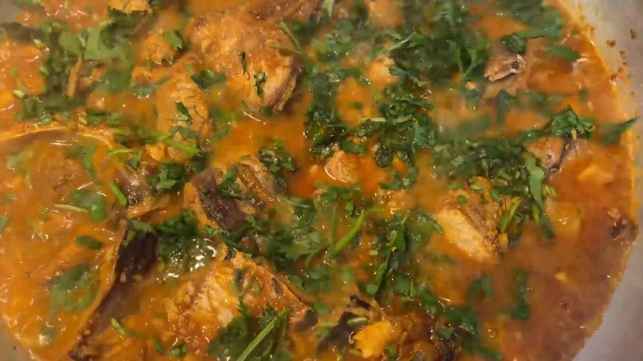 HOW TO MAKE: Spicy Bangladeshi Fish Curry - YouTube