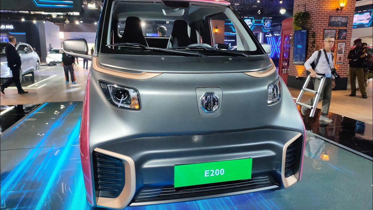 MG E200 Electric Car Full Walk-around Video 2020 🙈😍 - YouTube