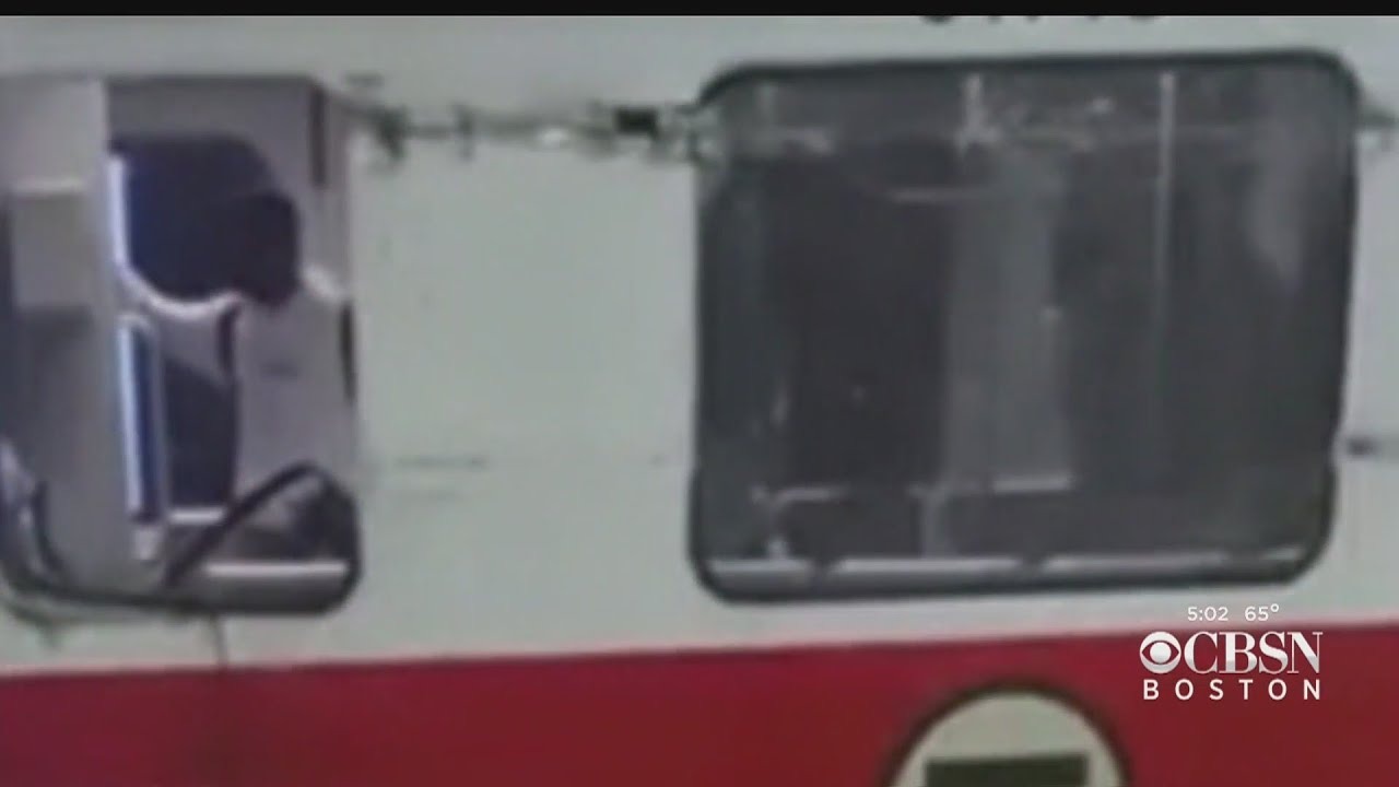 Red Line Train Derails At Broadway MBTA Station - YouTube
