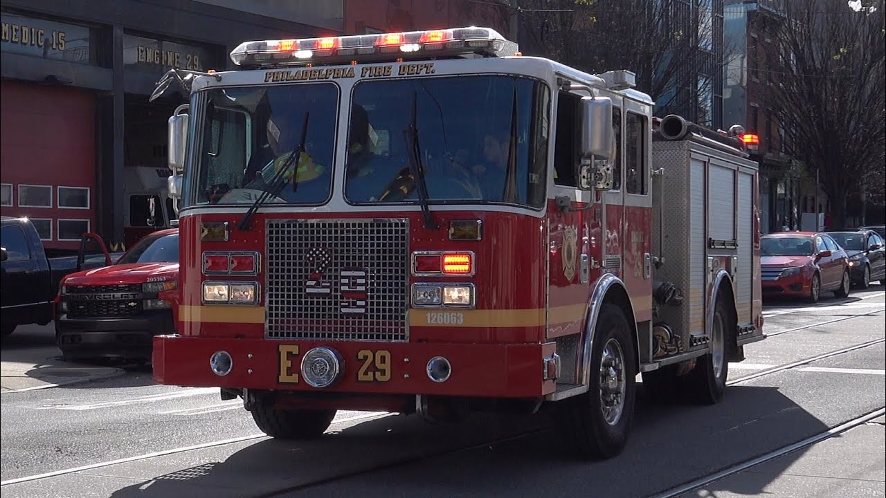 Philadelphia Fire Department Engine 29 Responding - YouTube