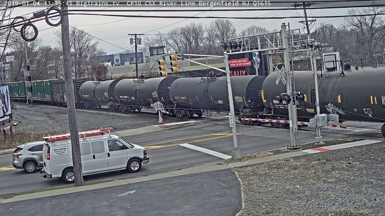 1- 3-2019 13:34 sb green trash, mix CSX 3361, 157 Q439 - YouTube
