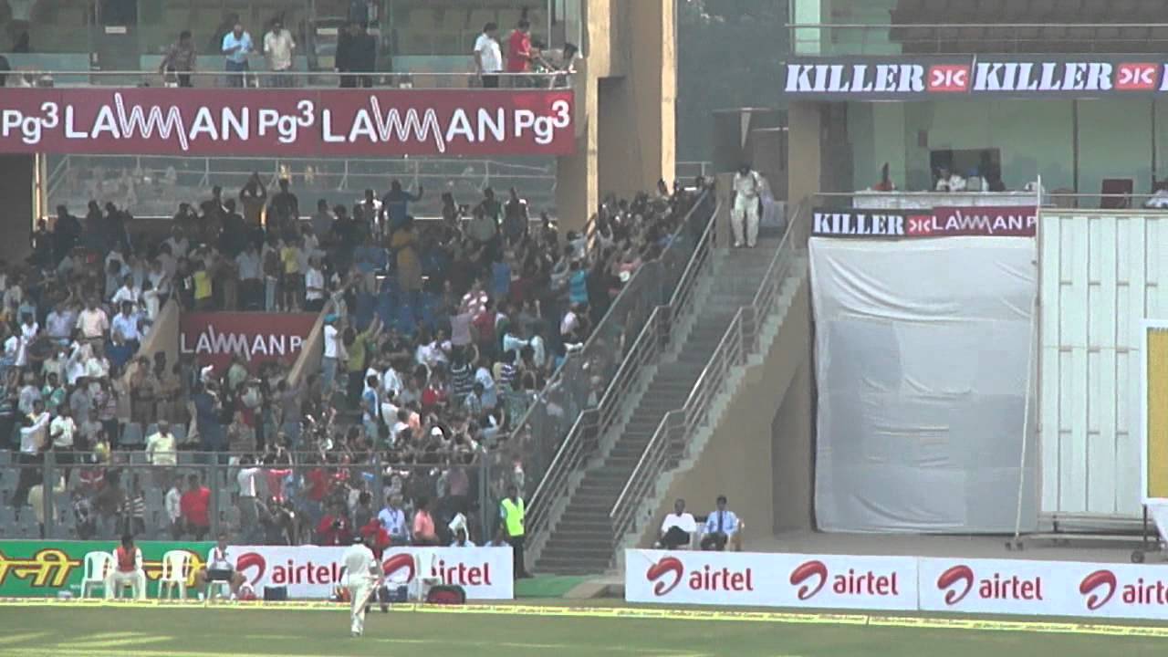 Sachin Tendulkar's Entry in Wankhede Stadium - YouTube