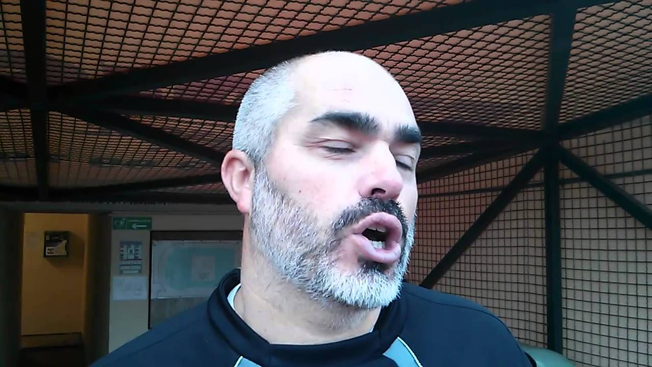 Nicolas Bernet, entraîneur Boucau - YouTube