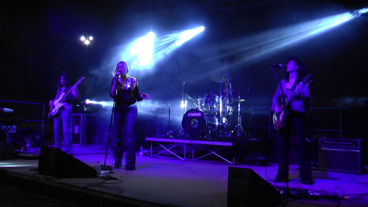 LADIES ZEPPELIN live - Since I've been loving you (Led Zeppelin tribute ...