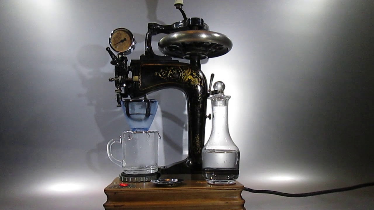 Steampunk coffee machine : T- Coffieuser - YouTube
